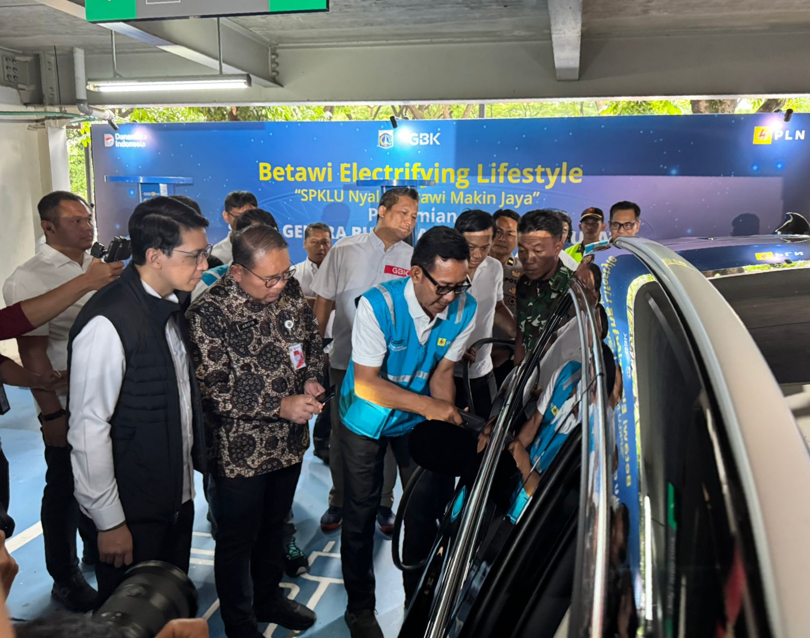 SPKLU Pertama Pusat Kawasan Olahraga Tanah Air Resmi Hadir di GBK - BRTV